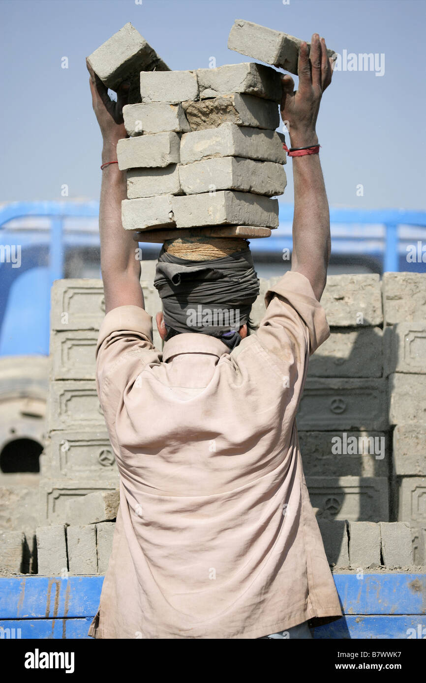 Loading bricks hi-res stock photography and images - Alamy