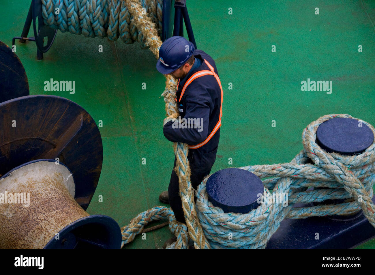 Seaman working on ship hi-res stock photography and images - Alamy