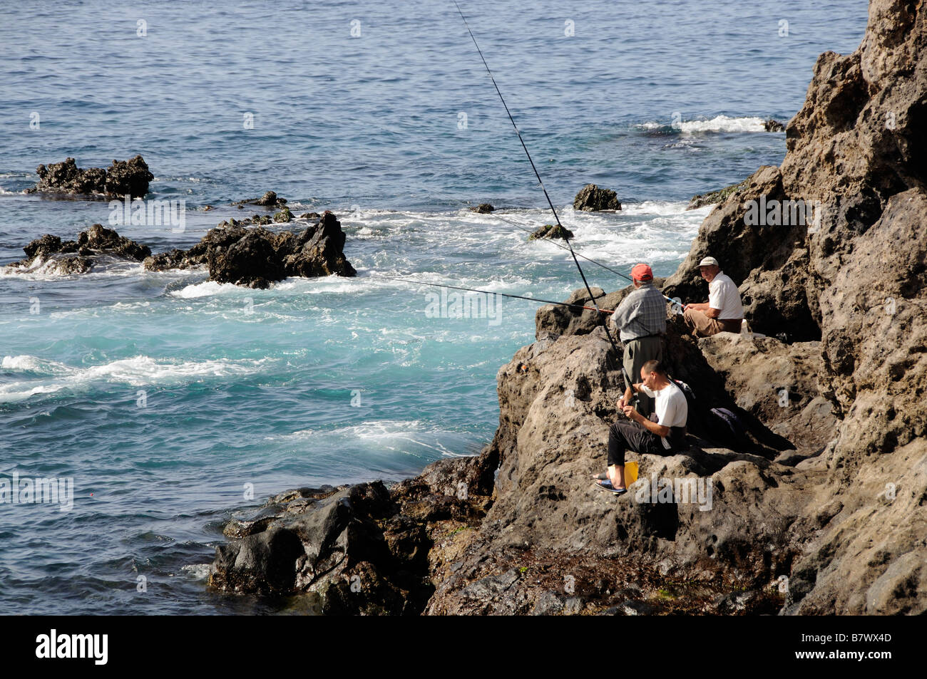 Men fishing from san hi-res stock photography and images - Alamy