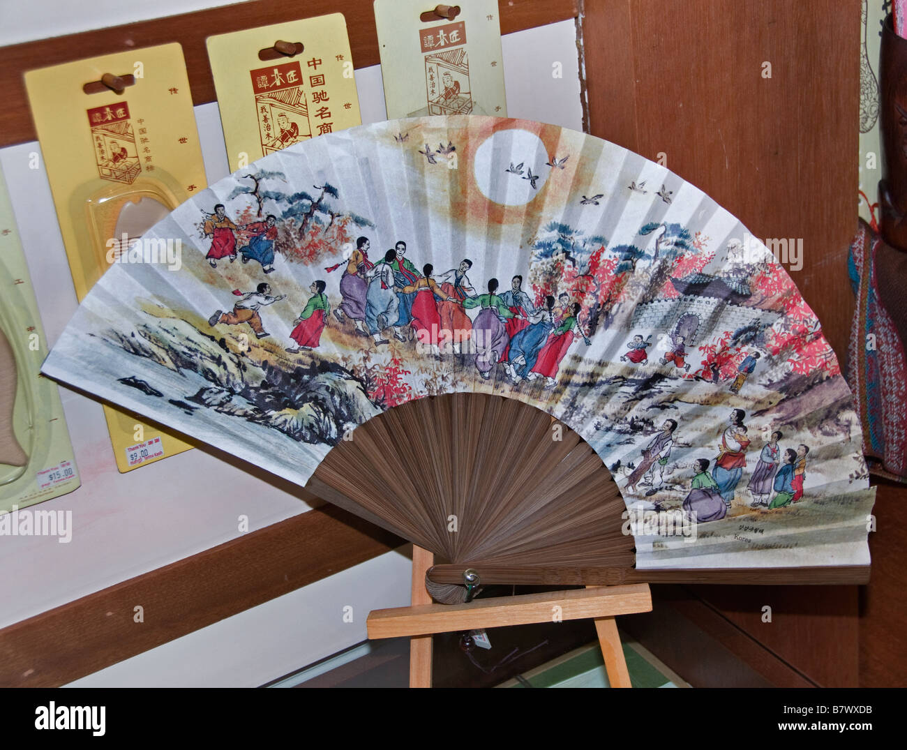 Fan Singapore Chinatown china chinese streetshop store night market ...