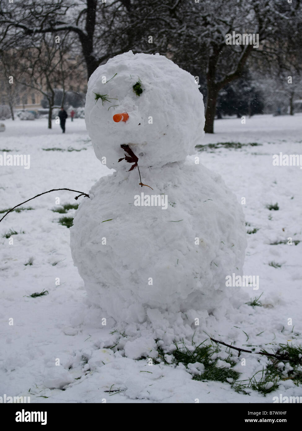 Regents park winter with snow hi-res stock photography and images - Alamy