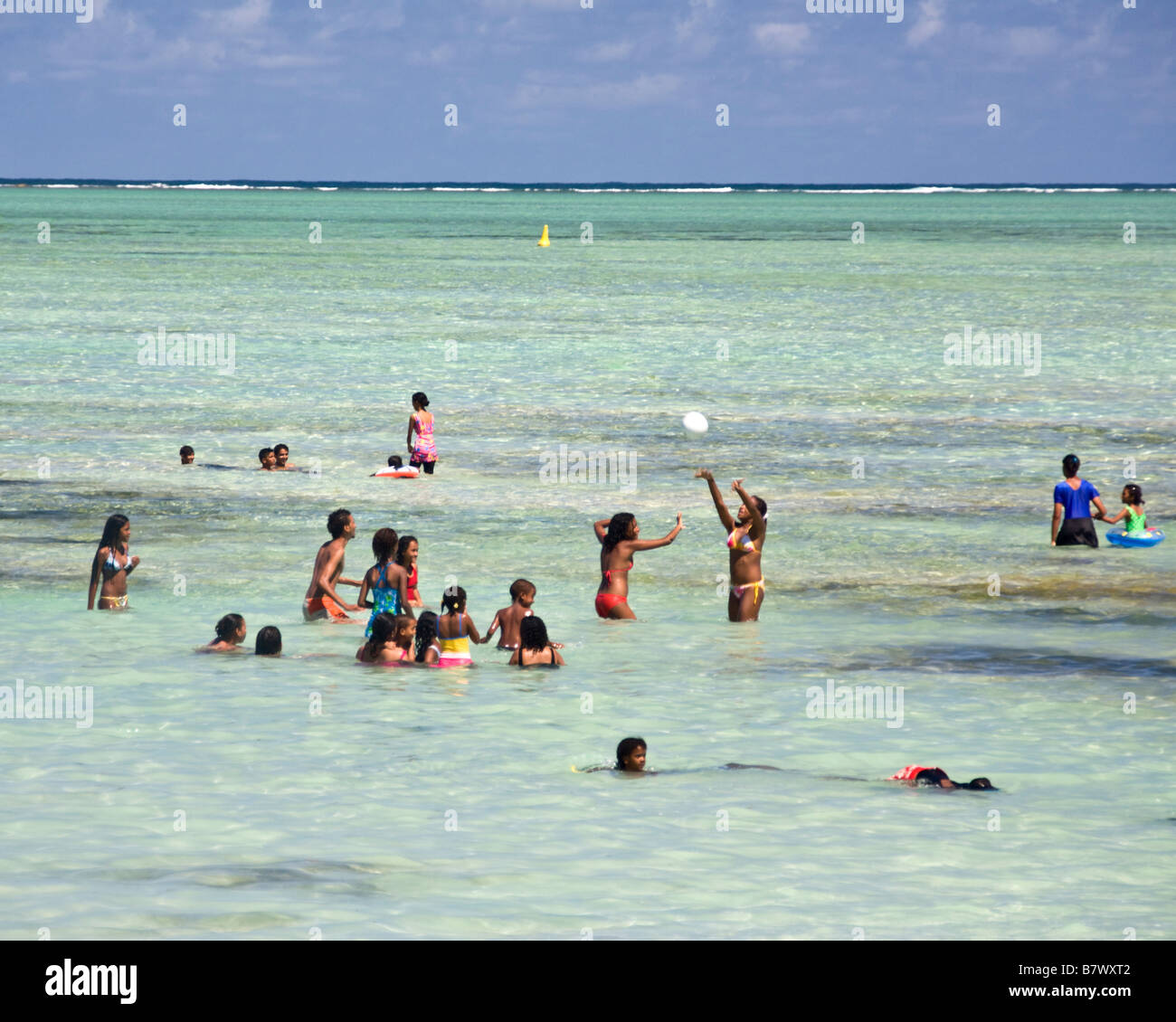 Kids watersport hi-res stock photography and images - Alamy