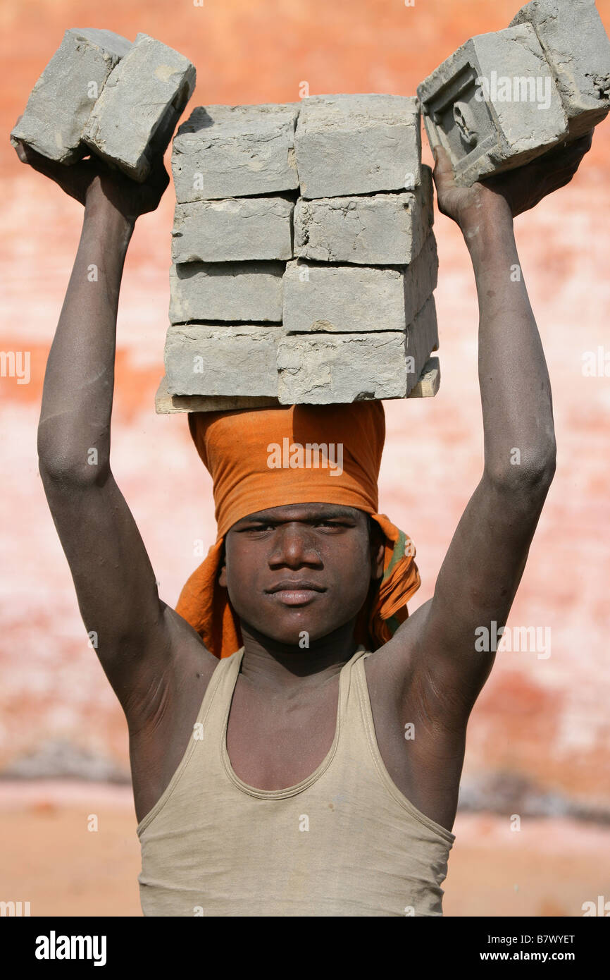 Loading bricks hi-res stock photography and images - Alamy