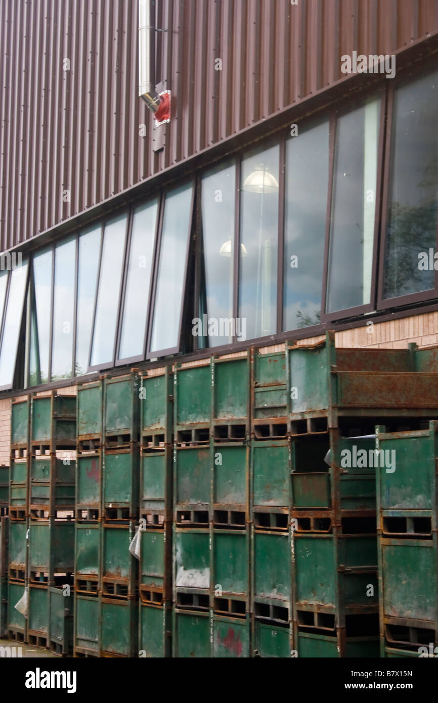 Empty steel hi-res stock photography and images - Alamy