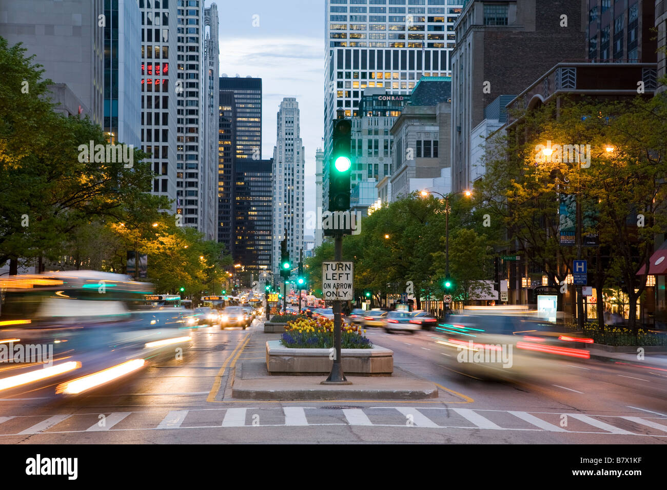 Traffic Signal Arrow High Resolution Stock Photography and Images - Alamy