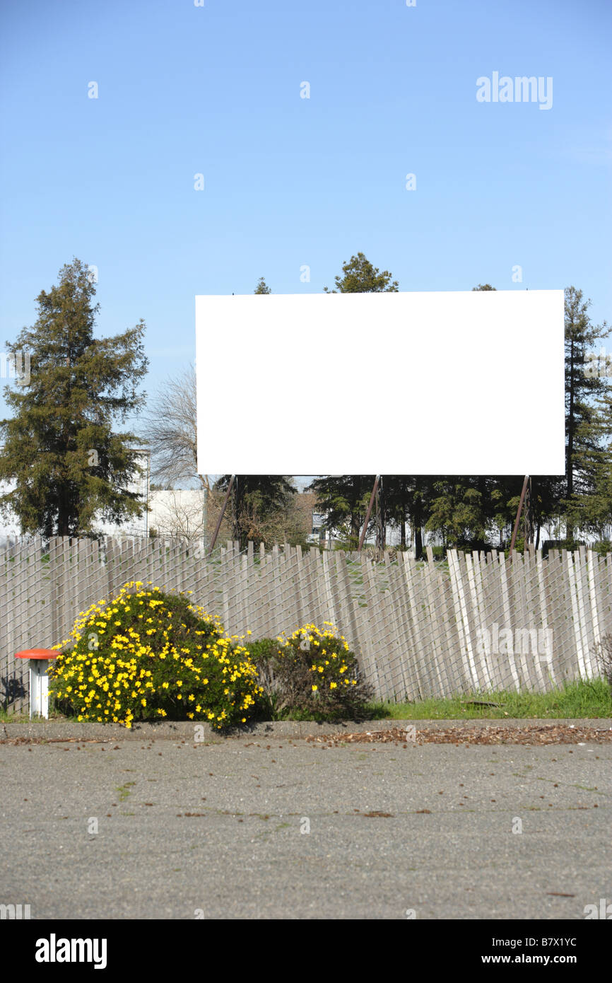 Empty billboard bill board sign hi-res stock photography and images - Alamy
