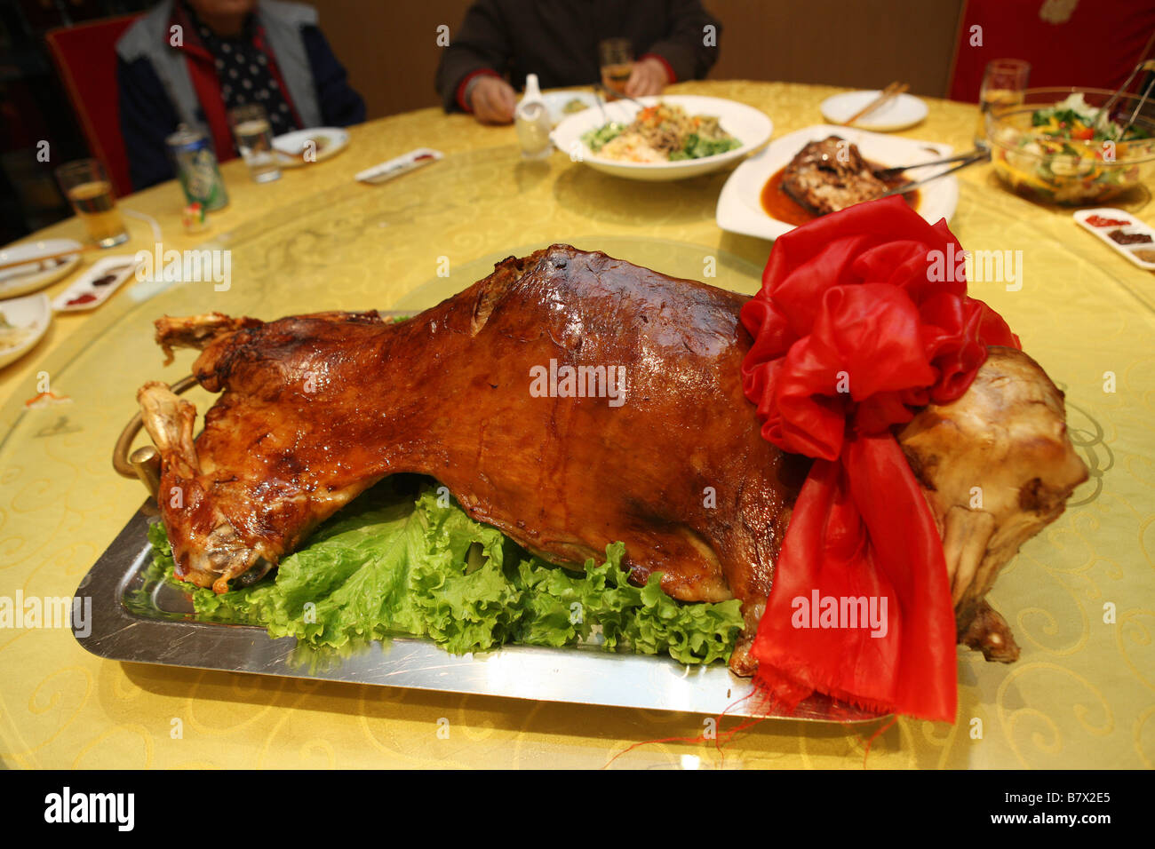 Sheep barbecue hi-res stock photography and images - Alamy