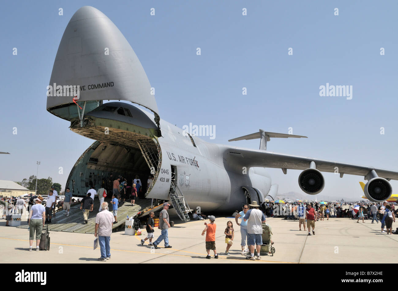 C 5 galaxy hi-res stock photography and images - Alamy