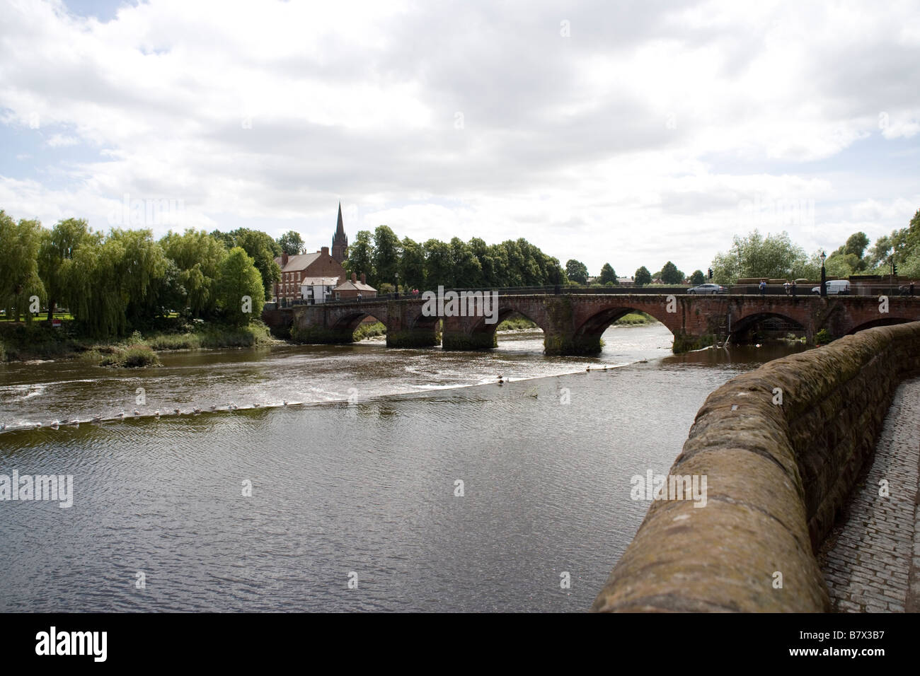 Chester river dee grosvenor hi-res stock photography and images - Alamy