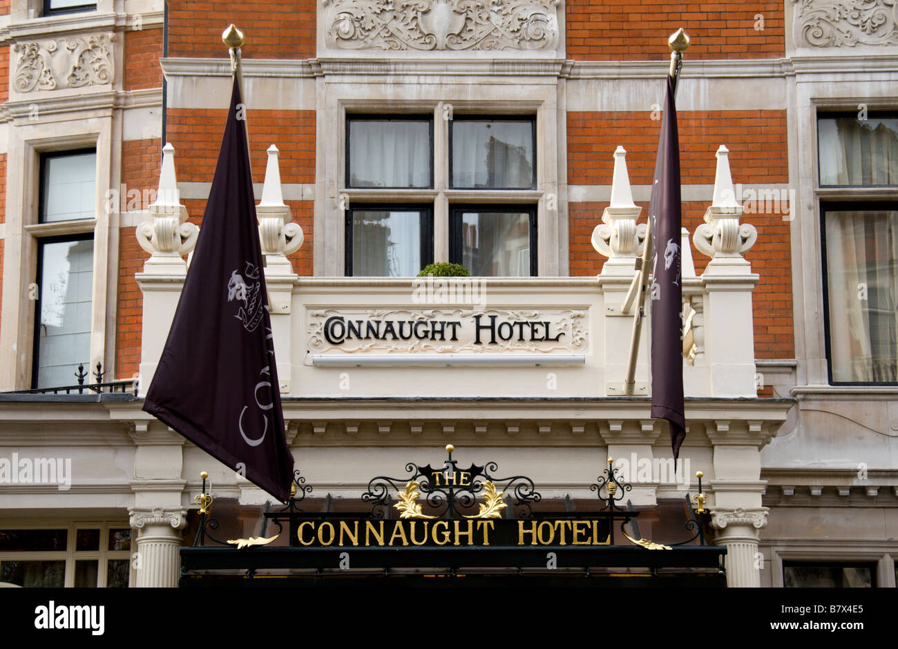 The front entrance to the Connaught Hotel, Carlos Place, London. Jan ...