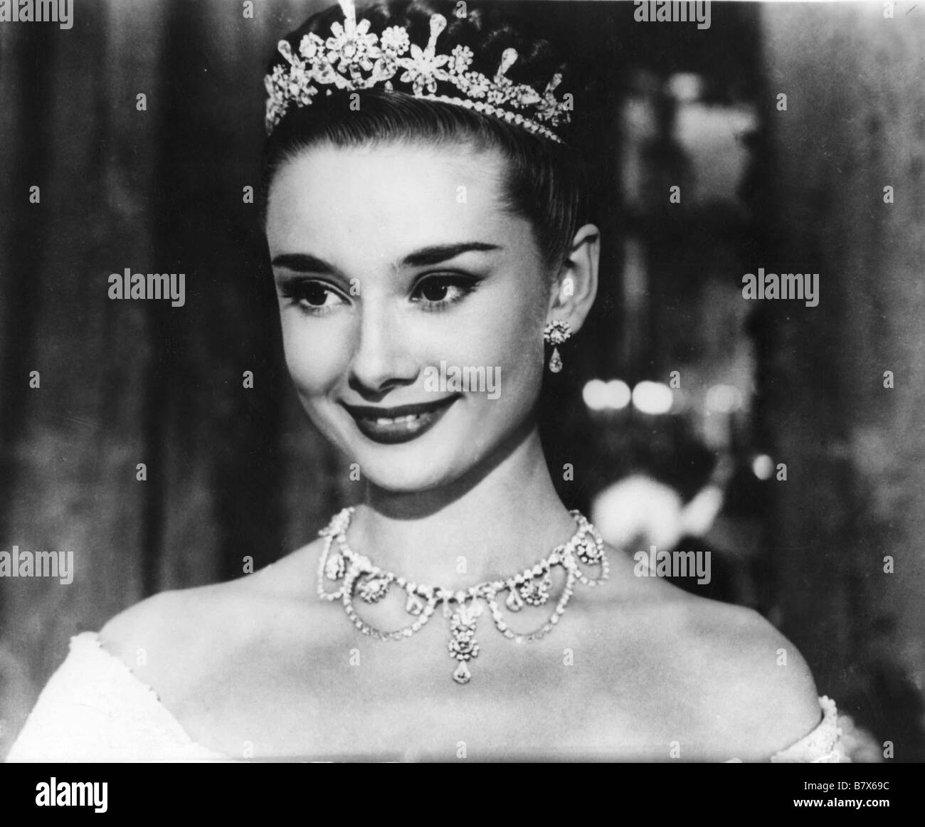 Roman Necklace High Resolution Stock Photography and Images - Alamy