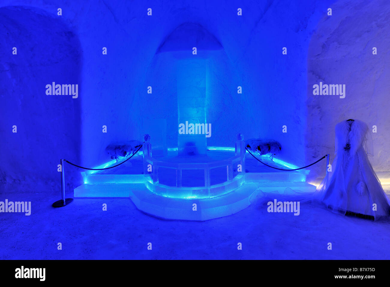 Married at the ice church hi-res stock photography and images - Alamy
