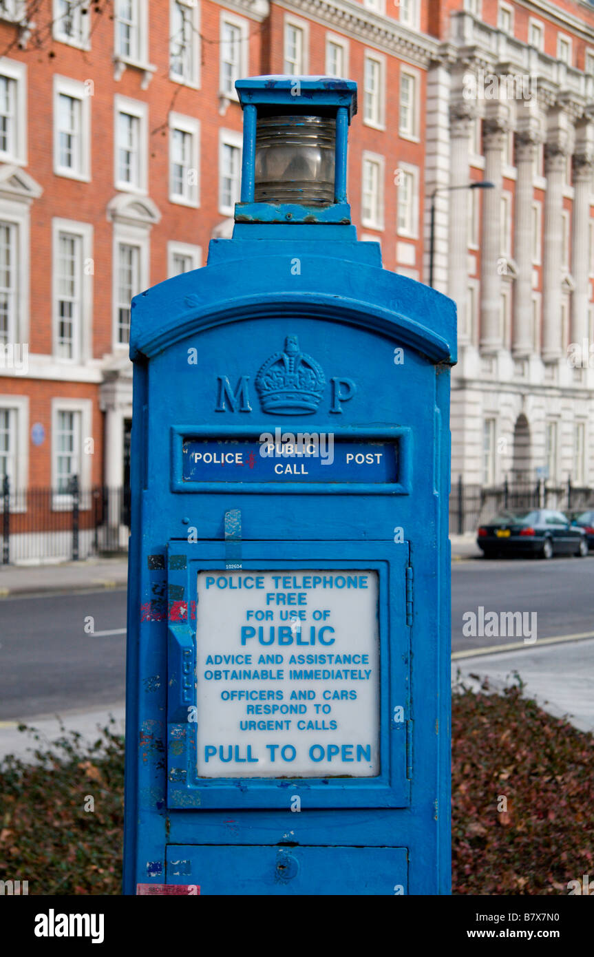 Police post hi-res stock photography and images - Alamy