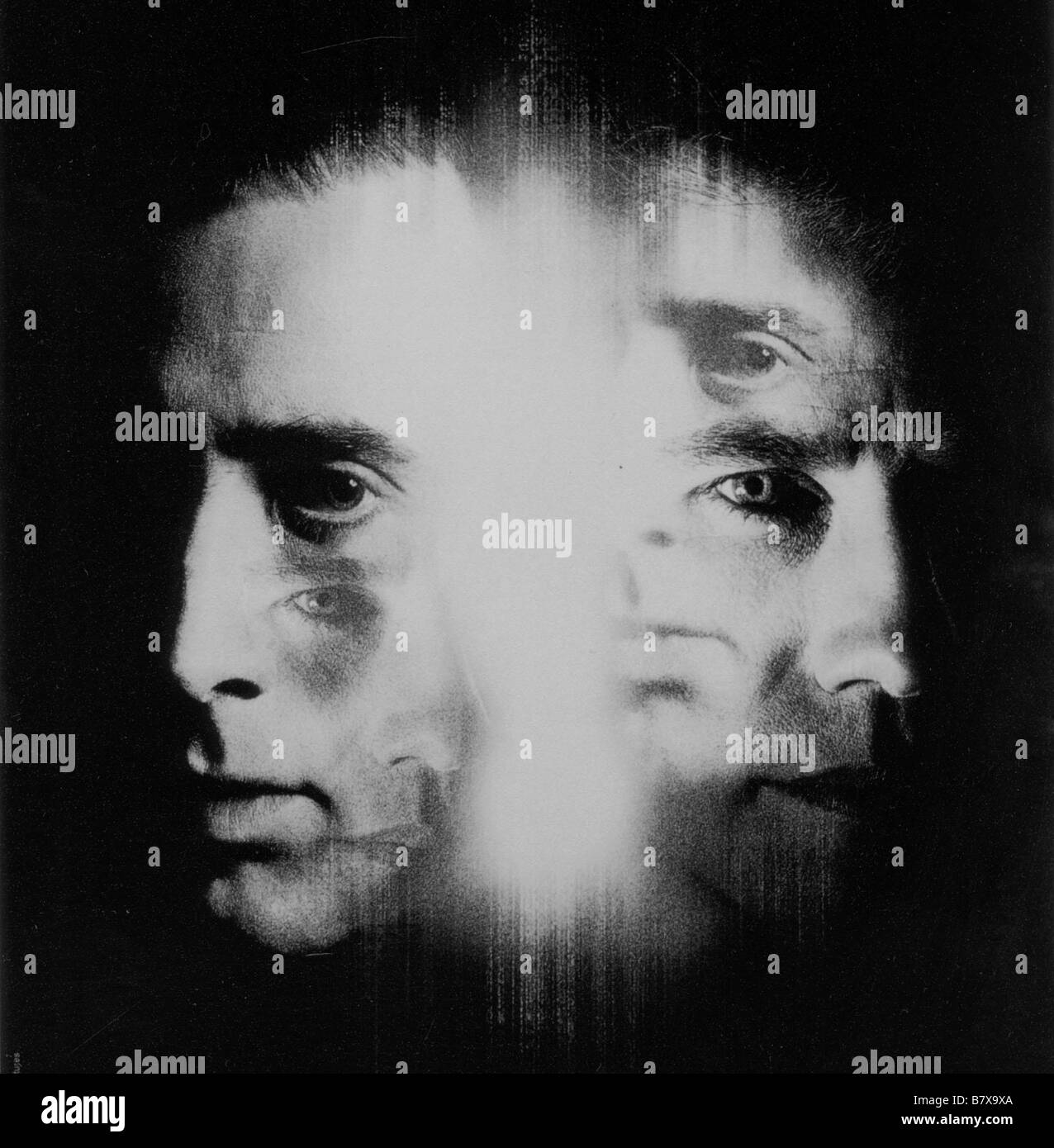 Face off john travolta hi-res stock photography and images - Alamy