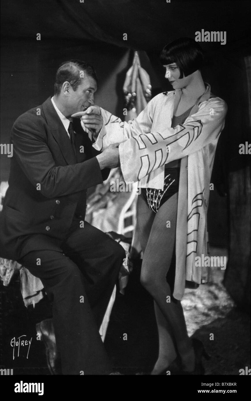 Louise brooks a girl in every port hi-res stock photography and images ...