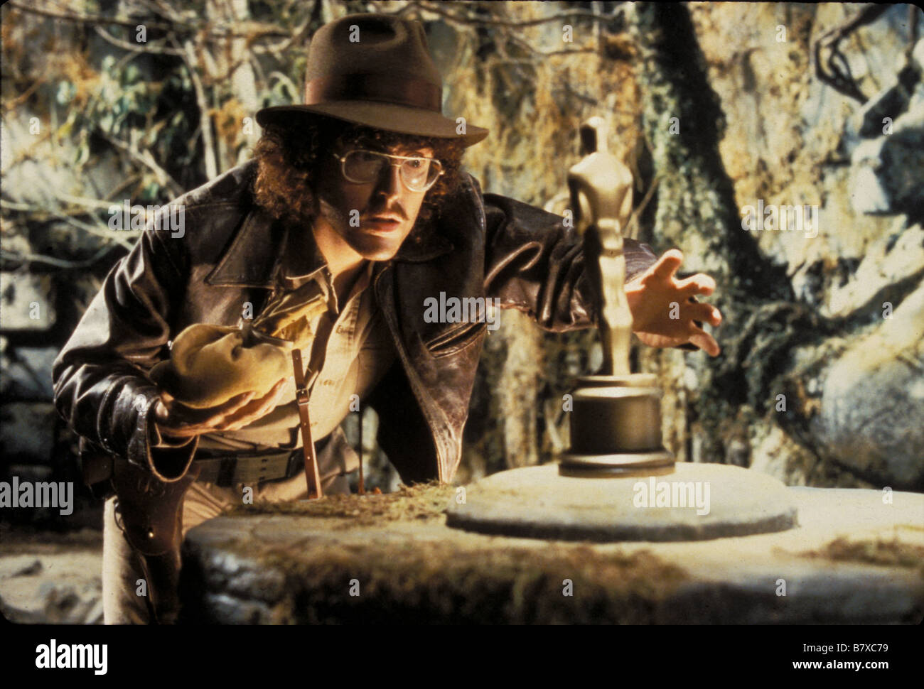 UHF UHF Year: 1989 USA 'Weird Al' Yankovic Director: Jay Levey Stock ...