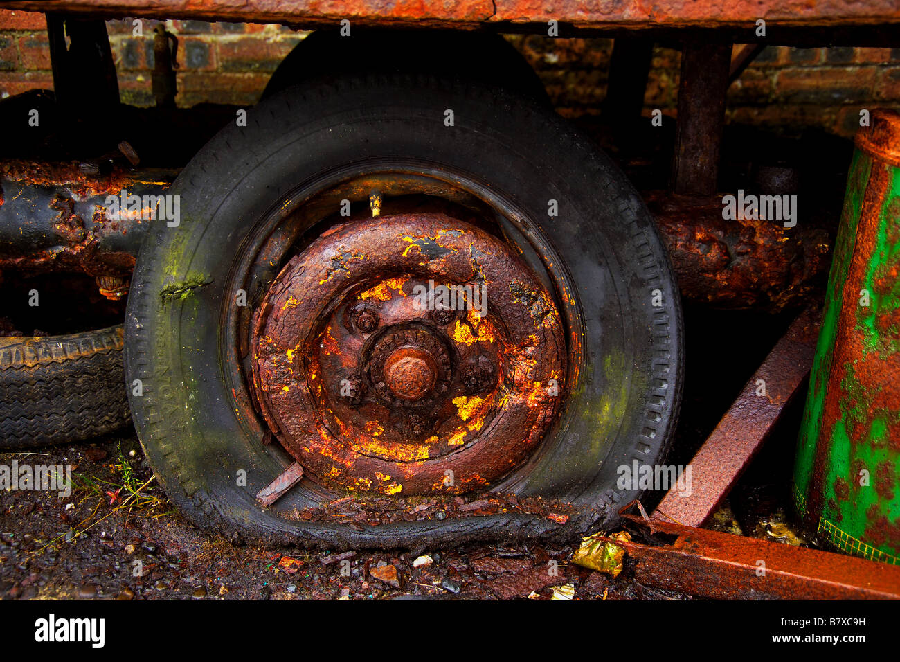 Rusty old tyre Stock Photo - Alamy
