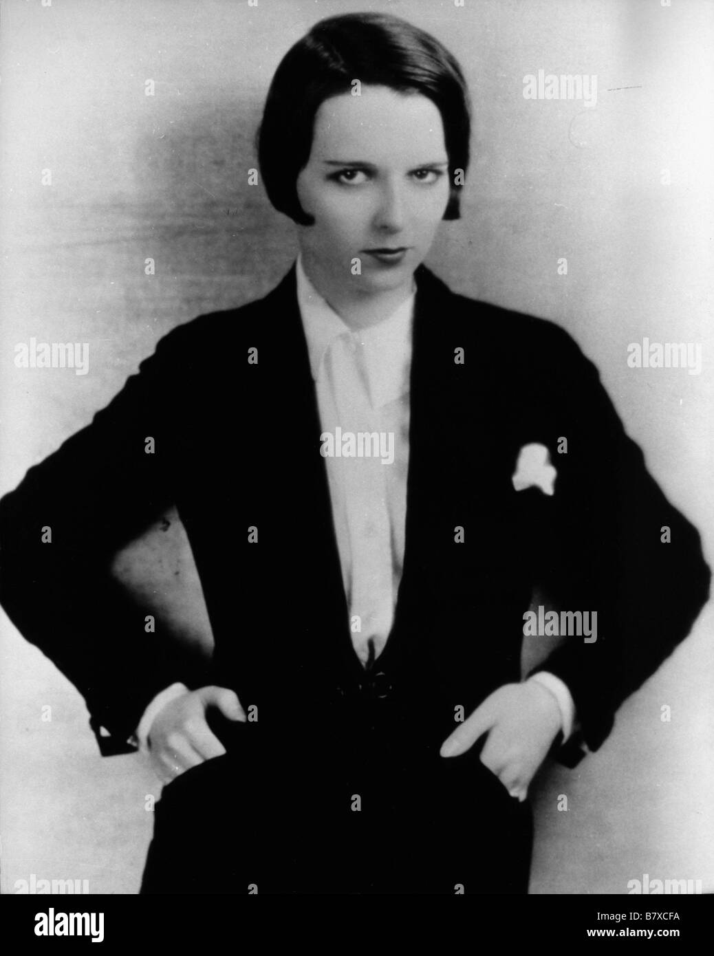 Louise brooks portrait hi-res stock photography and images - Alamy