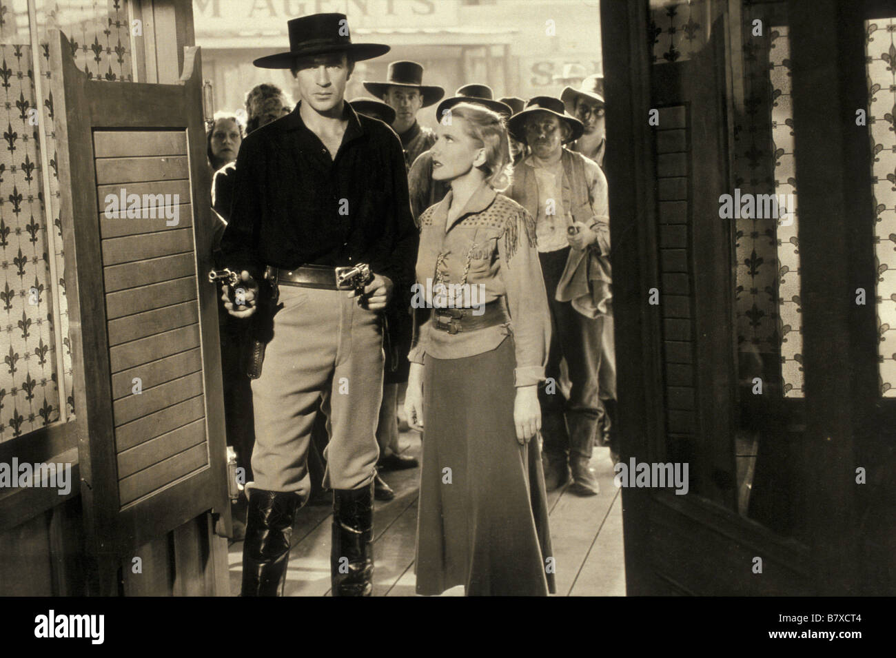 The plainsman 1936 gary cooper hi-res stock photography and images - Alamy