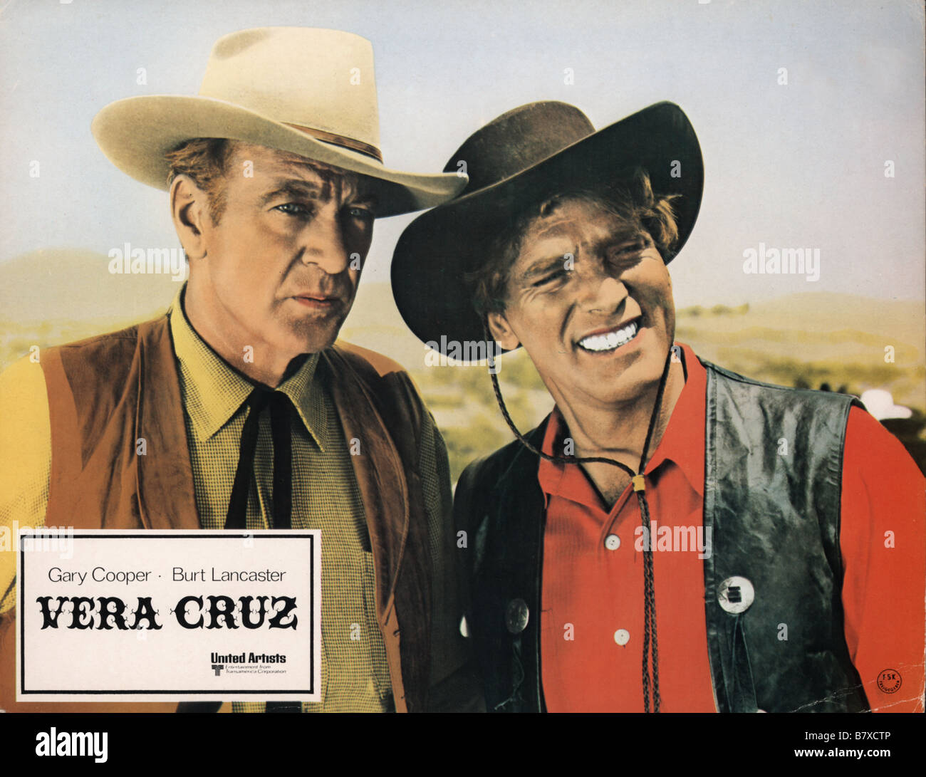 Vera Cruz Year: 1954 USA Gary Cooper, Burt Lancaster Director: Robert ...