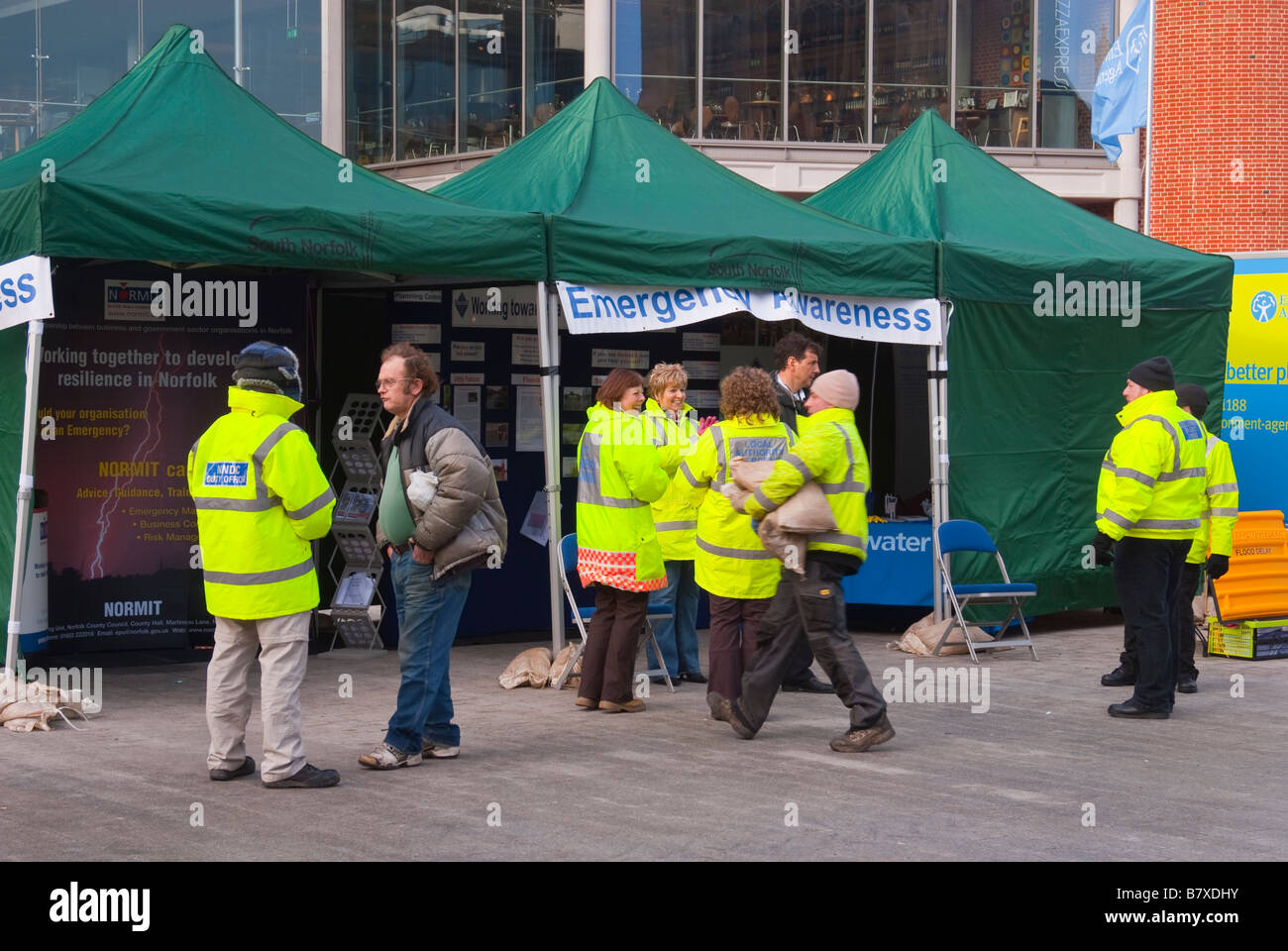 Emergency Awareness campaign in Norwich,Norfolk,Uk Stock Photo - Alamy