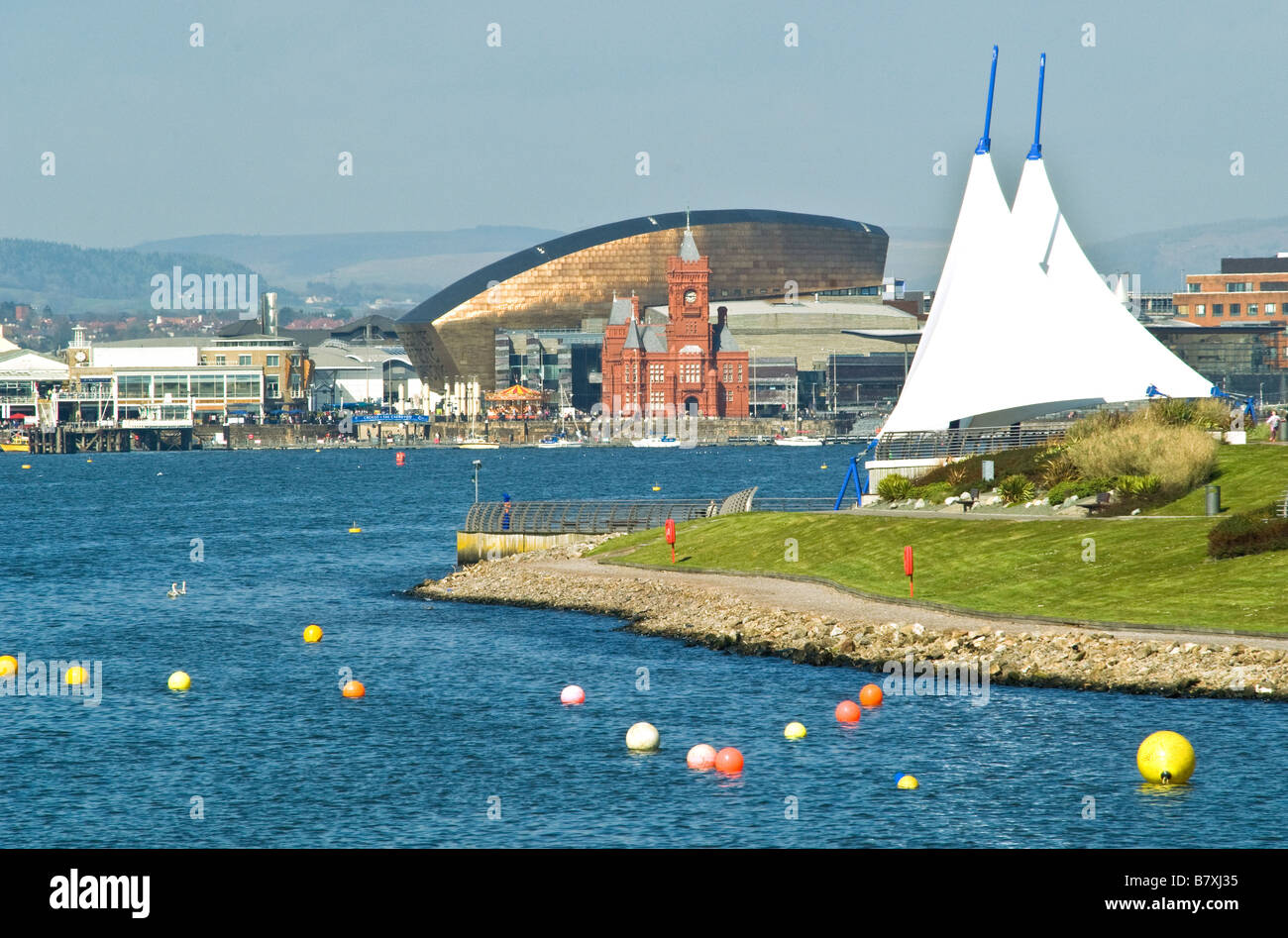 Cardiff bay millennium centre hi-res stock photography and images - Alamy