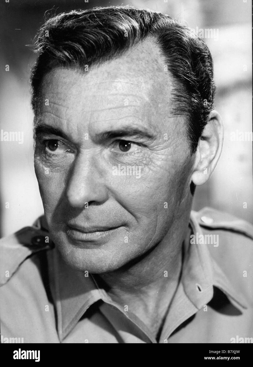 Man in the middle 1964 hi-res stock photography and images - Alamy