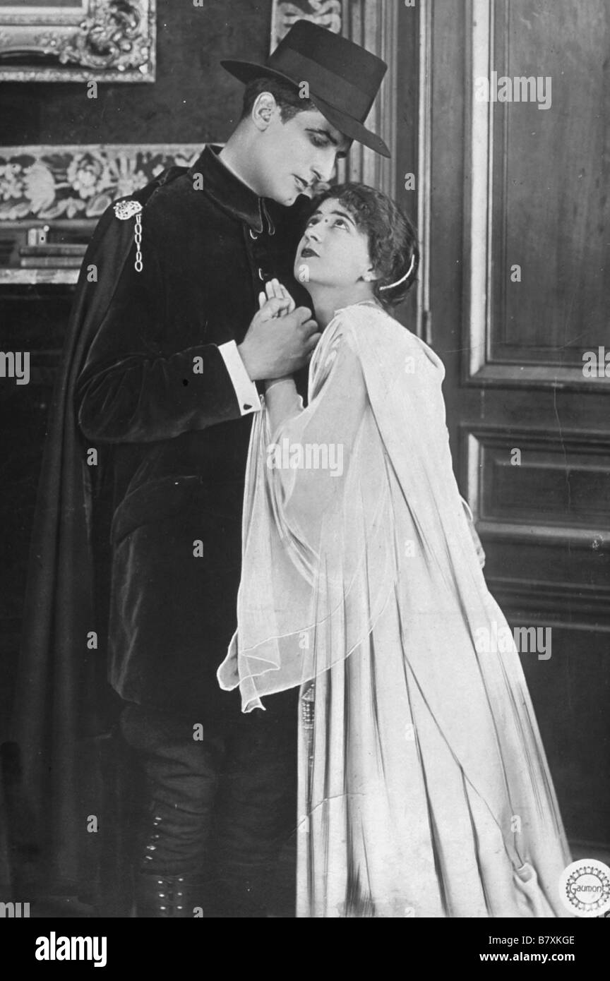 René Cresté Yvette Andréyor Directed by Louis Feuillade Stock Photo - Alamy