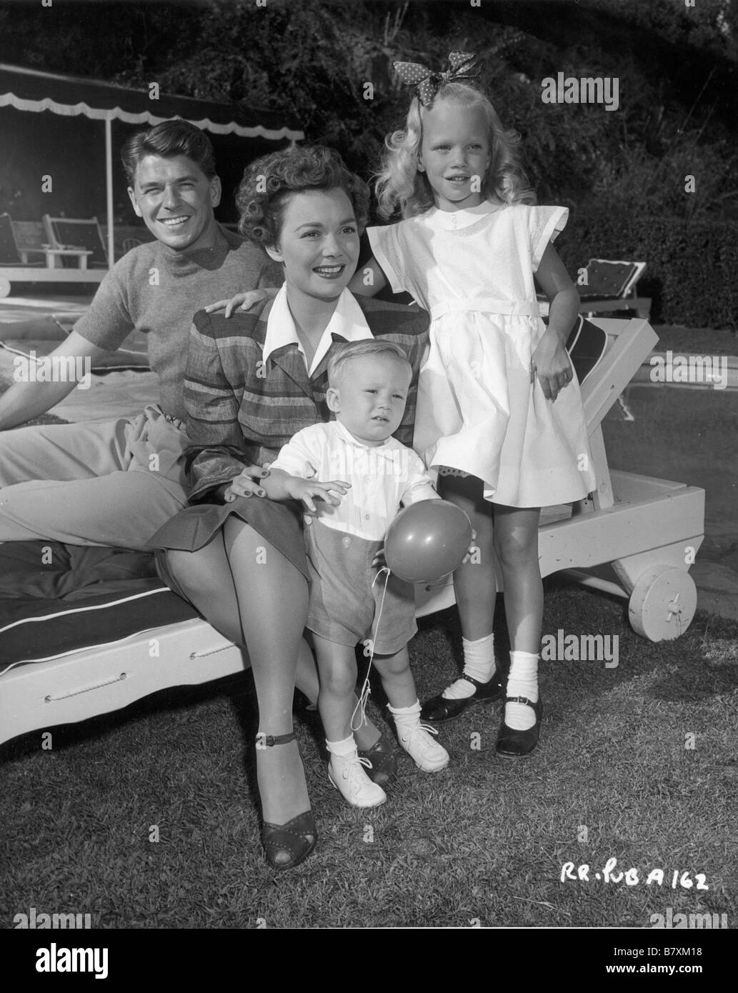 Jane wyman and ronald reagan hi-res stock photography and images - Alamy