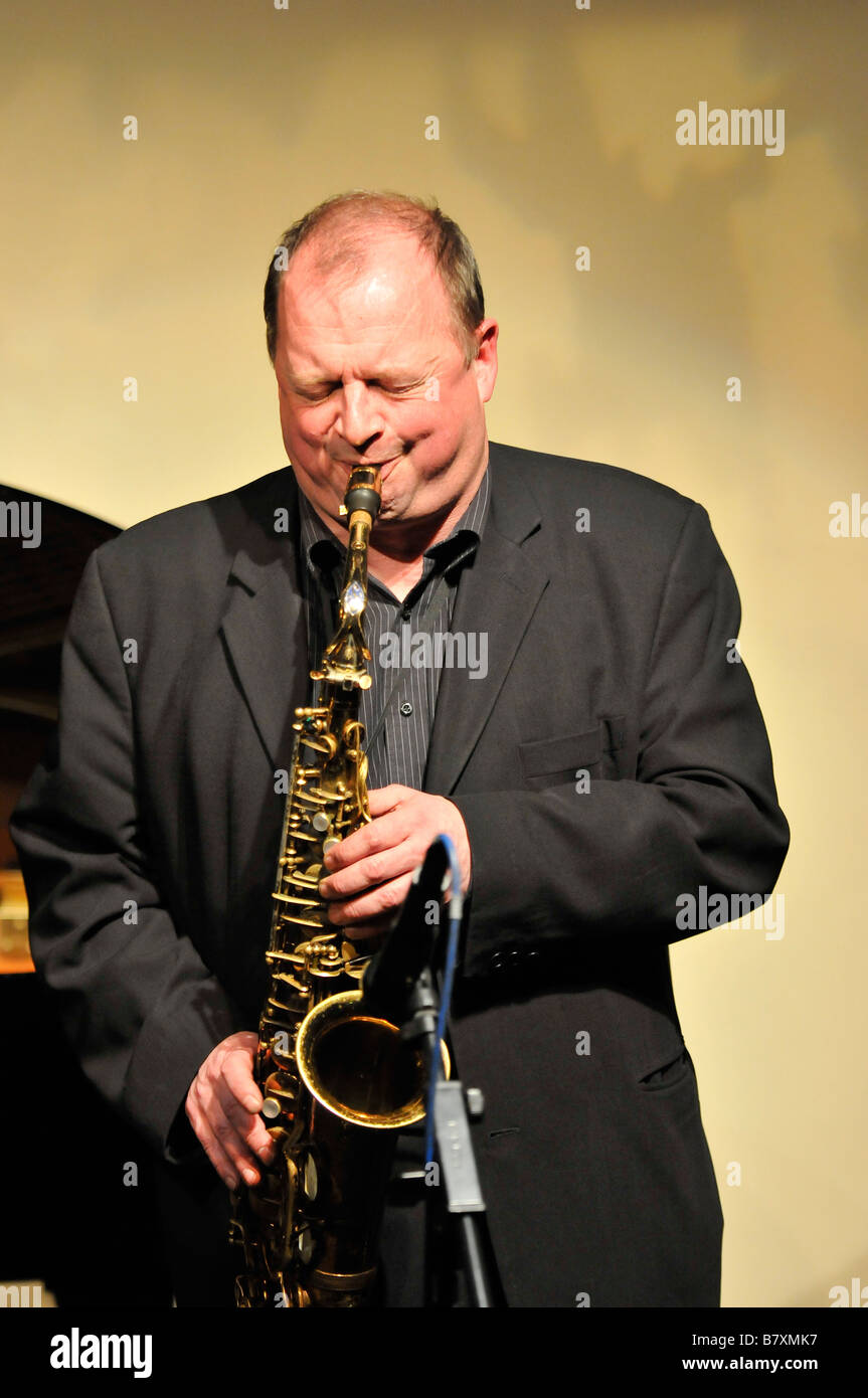 With her british artist of the year award hi-res stock photography and ...