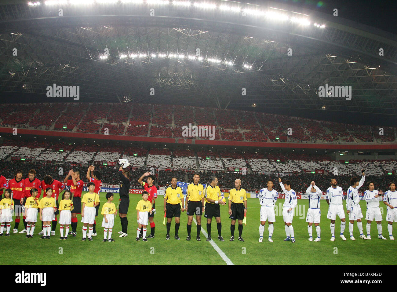 L to R Urawa Reds team group Gamba Osaka team group OCTOBER 22 2008 ...