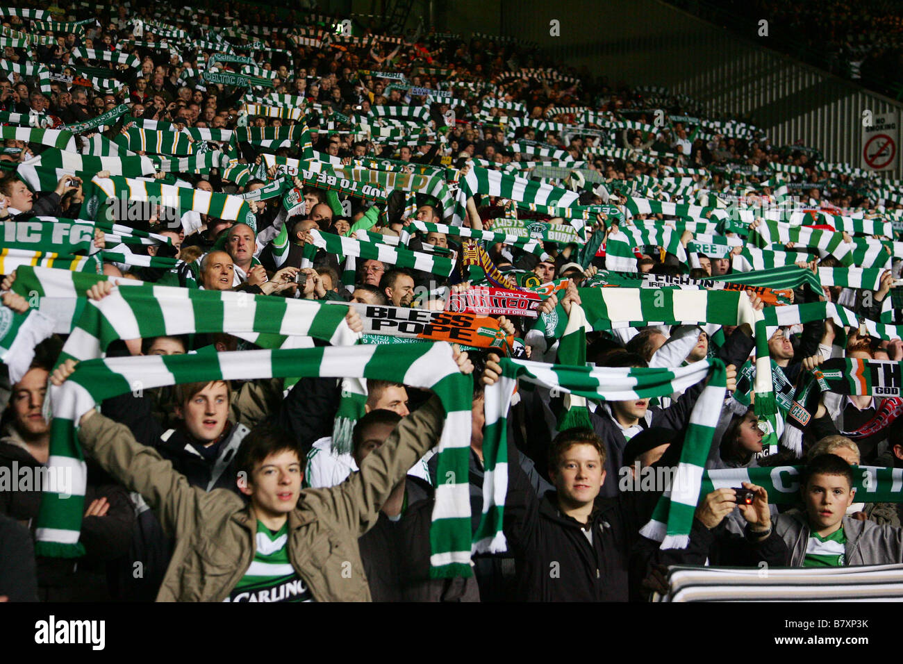 Celtic Park Fans High Resolution Stock Photography and Images - Alamy