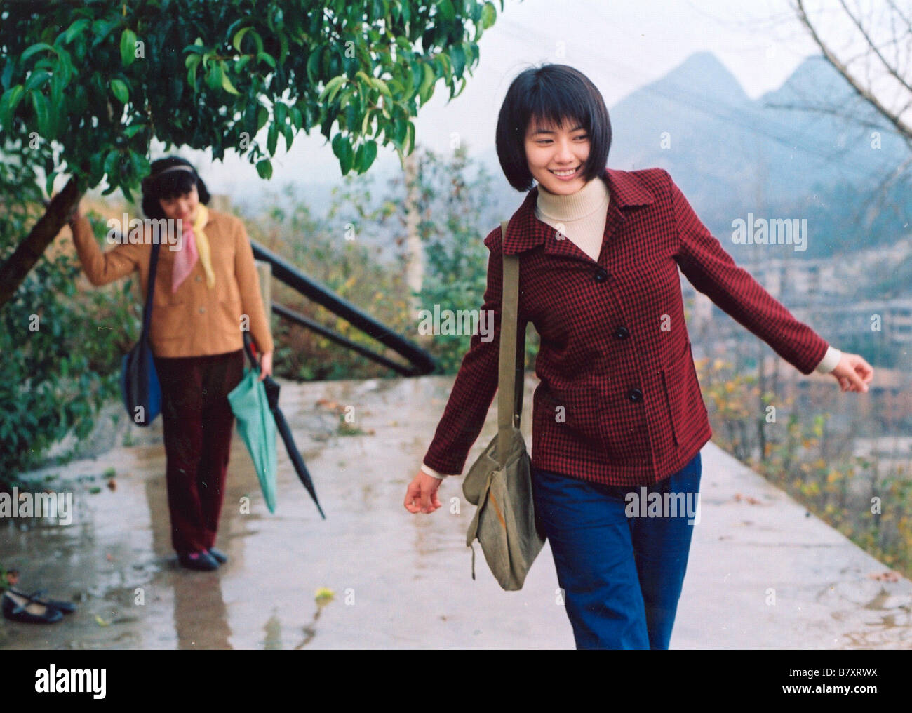 Shanghai dreams Qing hong Year: 2005 - Chine Yuanyuan Gao Director: Wang Xiaoshuai Stock Photo ...