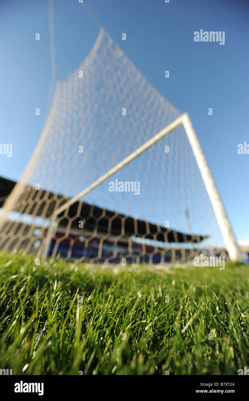 Football in net general hi-res stock photography and images - Alamy