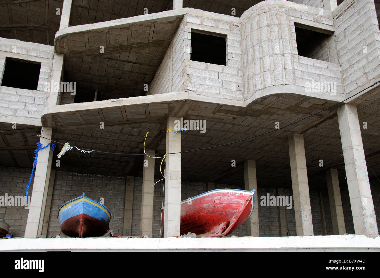 Partially built homes hi-res stock photography and images - Alamy
