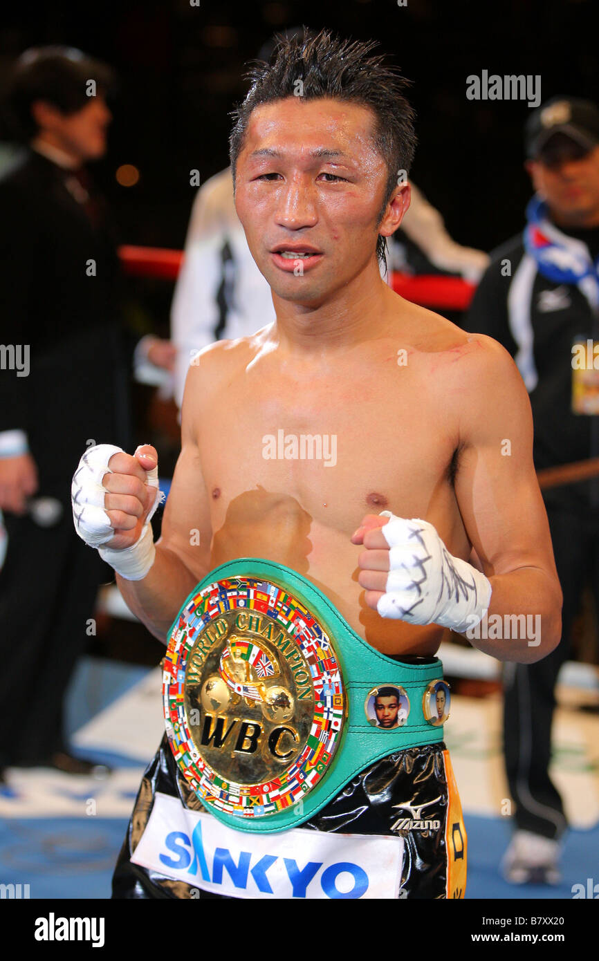 Daisuke Naito JPN DECEMBER 23 2008 Boxing He celebrates winning victory ...
