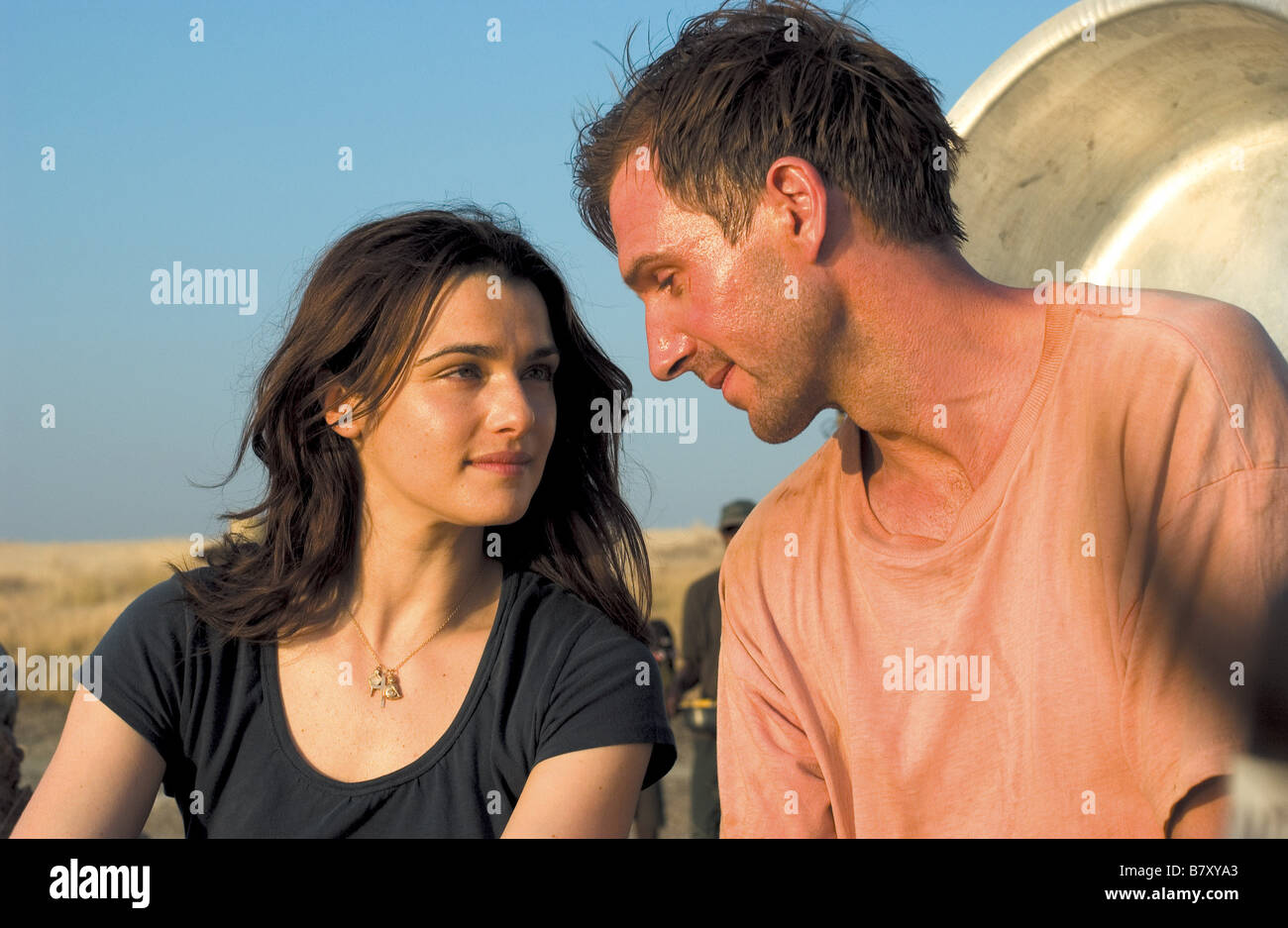 The constant gardener Year: 2005 - UK Rachel Weisz, Ralph Fiennes ...