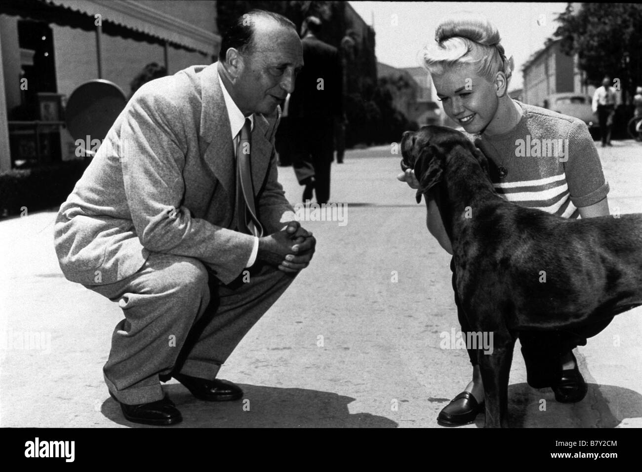Doris Day , Michael Curtiz On the set Stock Photo - Alamy