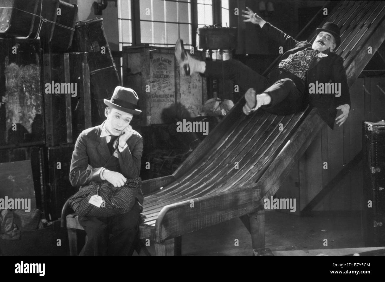 The Strong Man Year: 1926 USA Harry Langdon , Arthur Thalasso Director ...