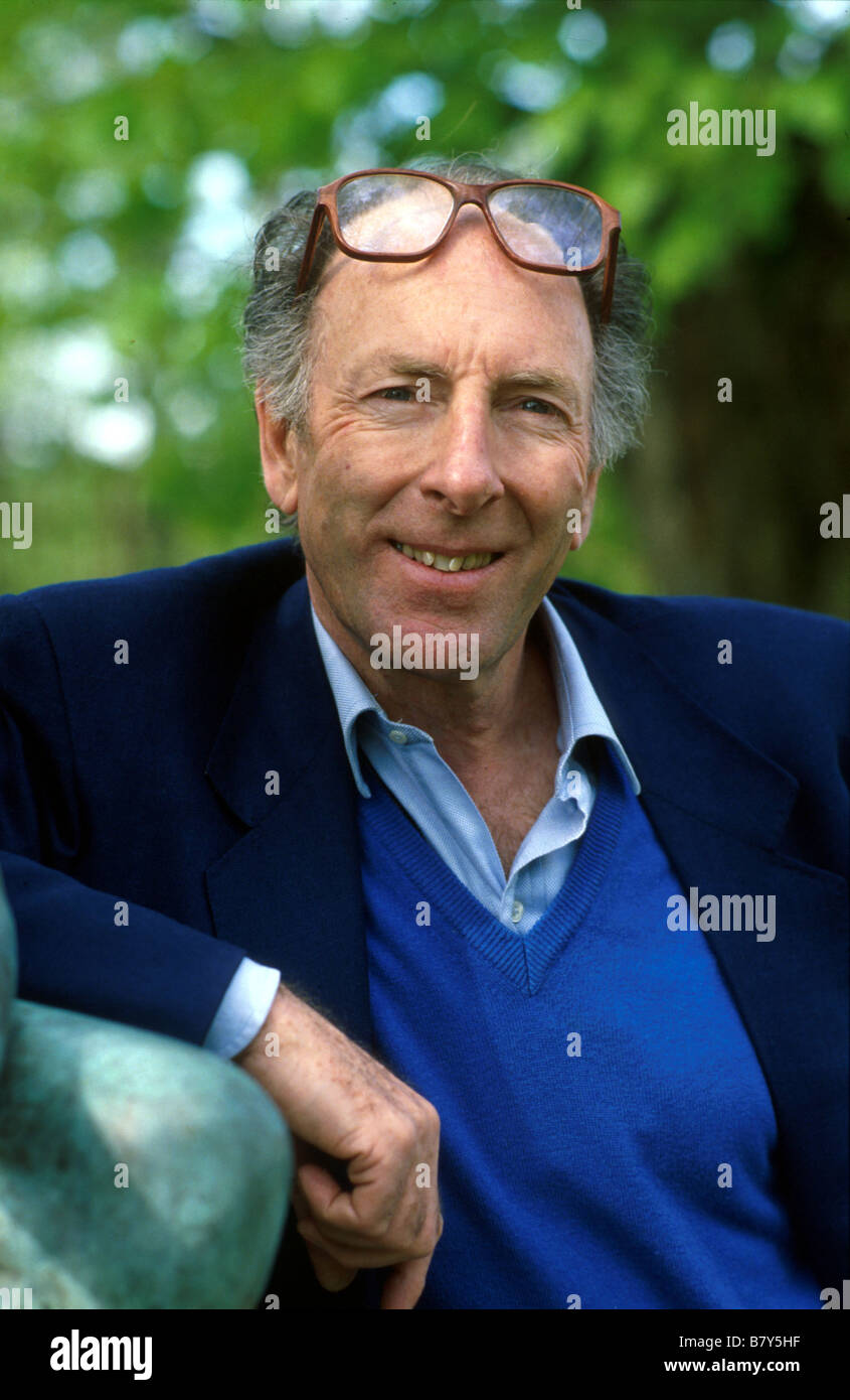 Claude Pinoteau Claude Pinoteau Claude Pinoteau Stock Photo - Alamy