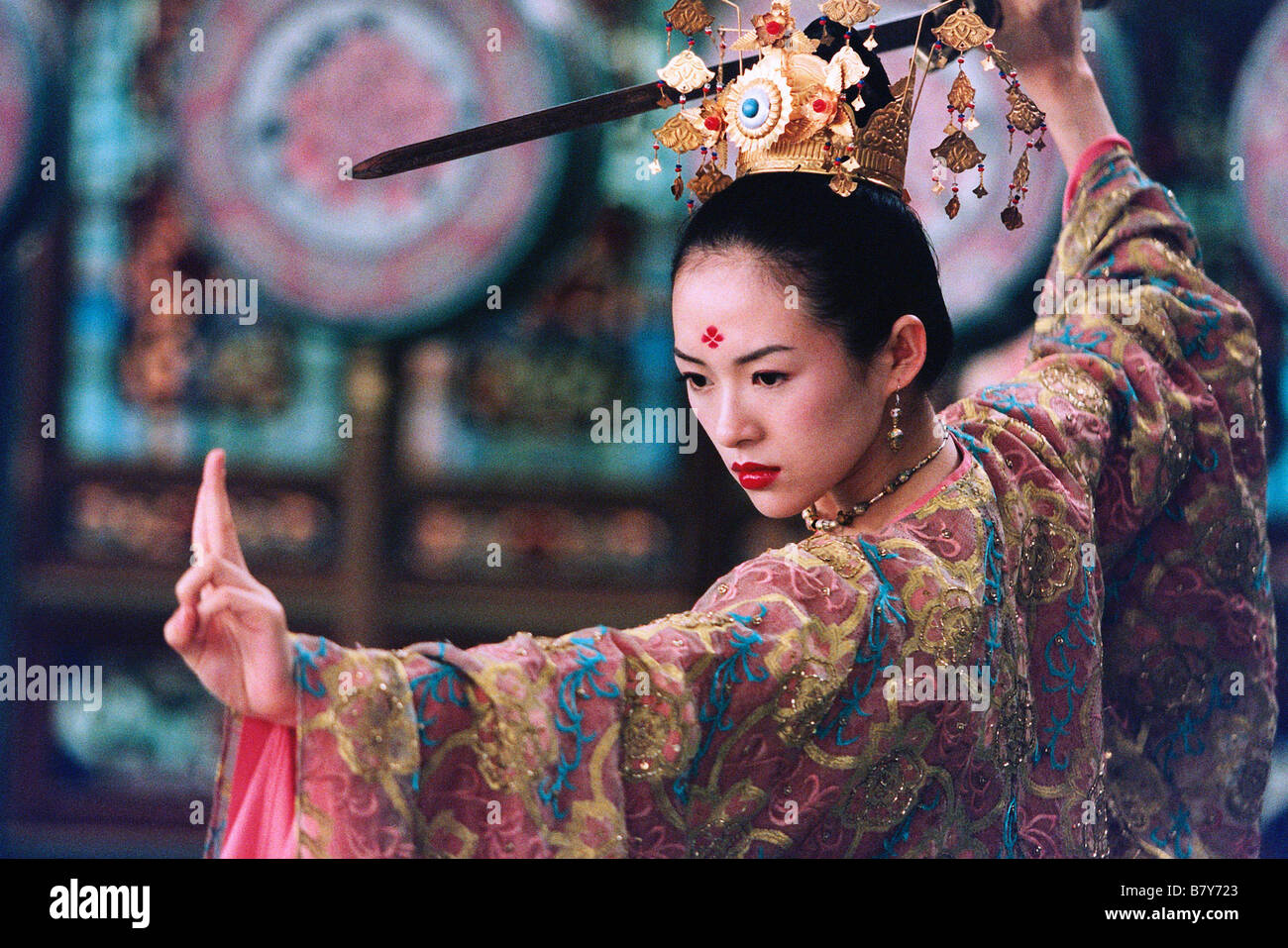 Shi mian mai fu House of Flying Daggers Year: 2004 Hong Kong Ziyi Zhang ...