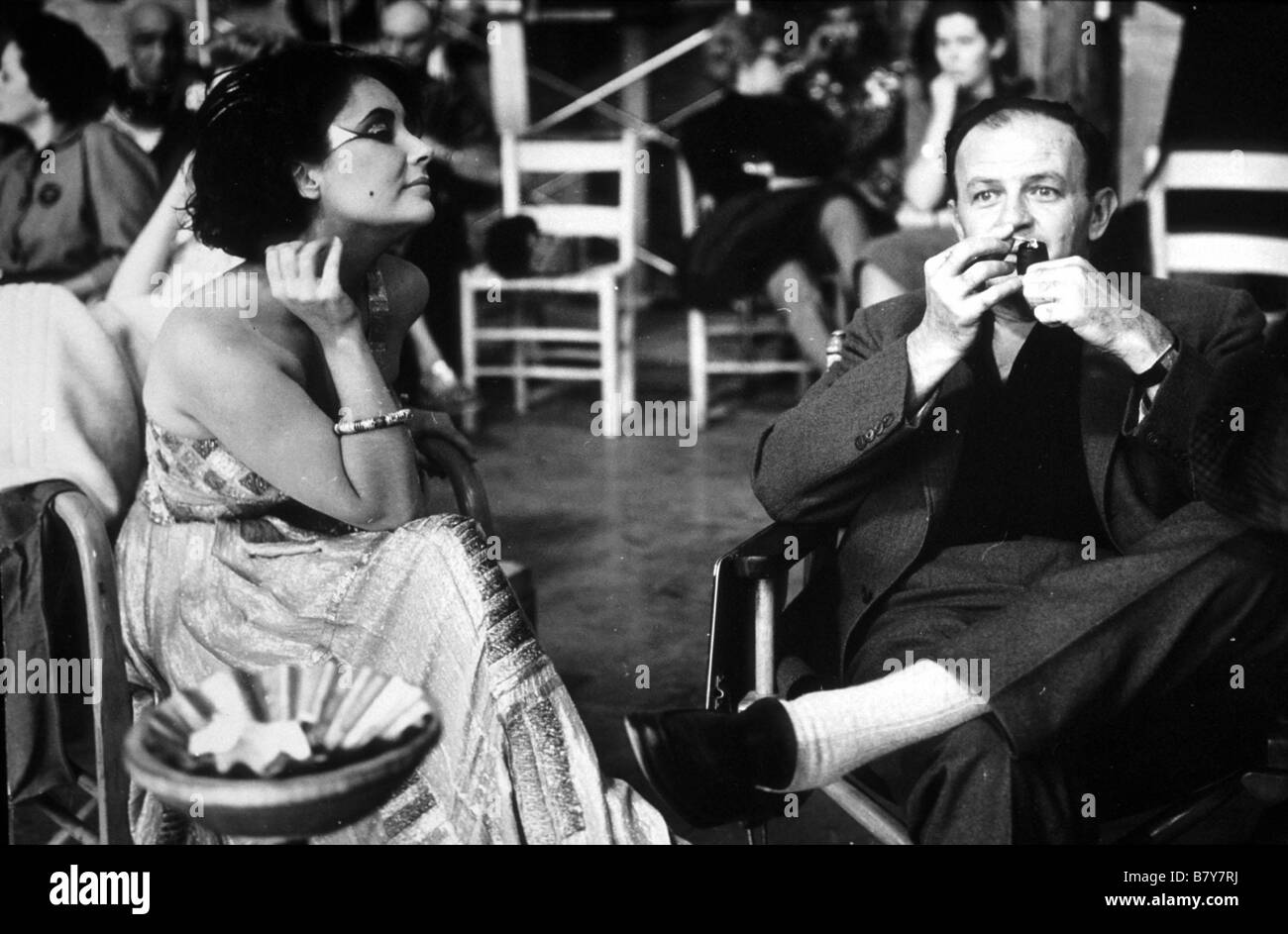 Elizabeth Taylor and Joseph L. Mankiewicz on the set Cleopatra Year ...