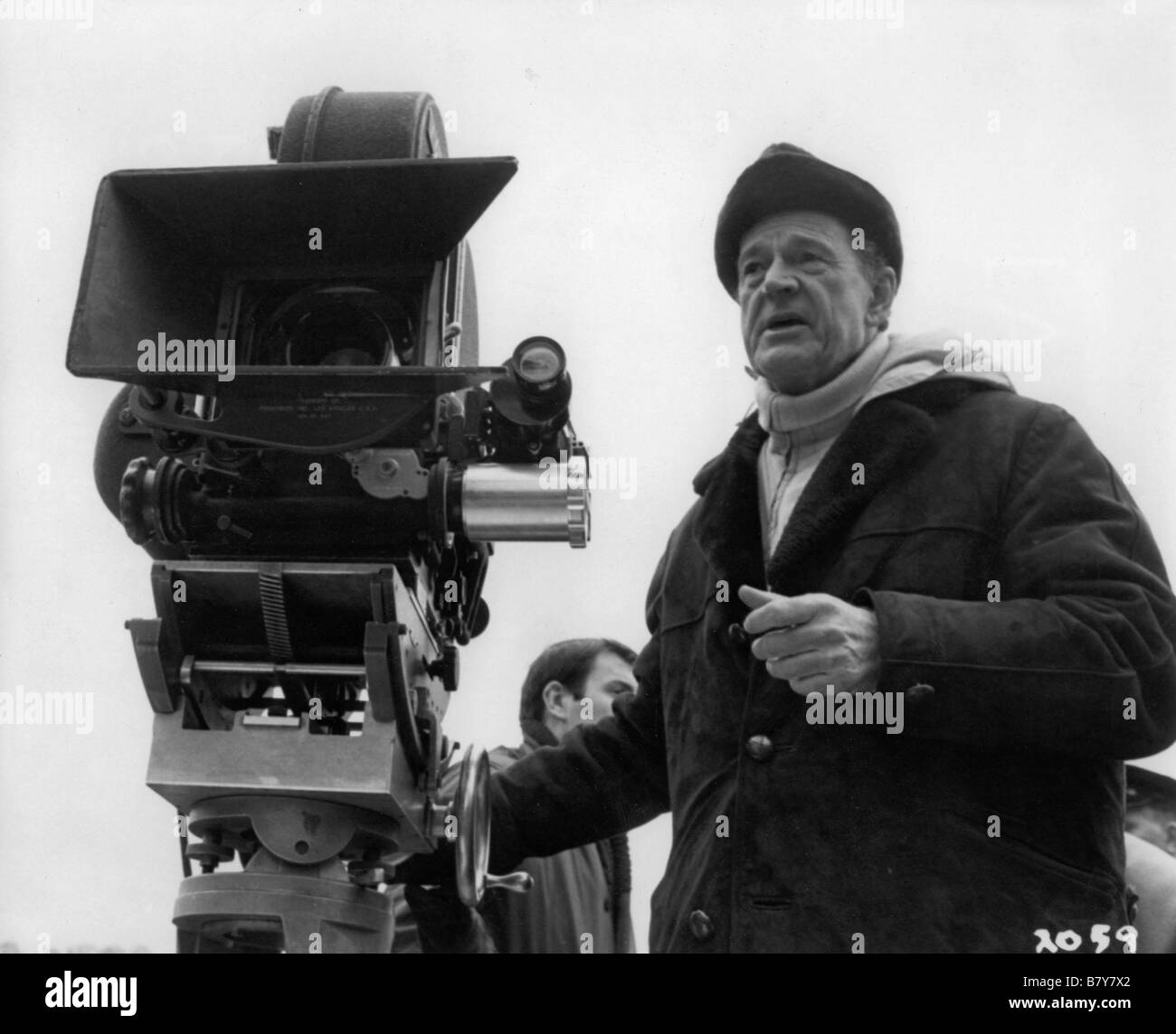 Anthony Mann Anthony Mann ANTHONY MANN tournage on the set maldonne ...