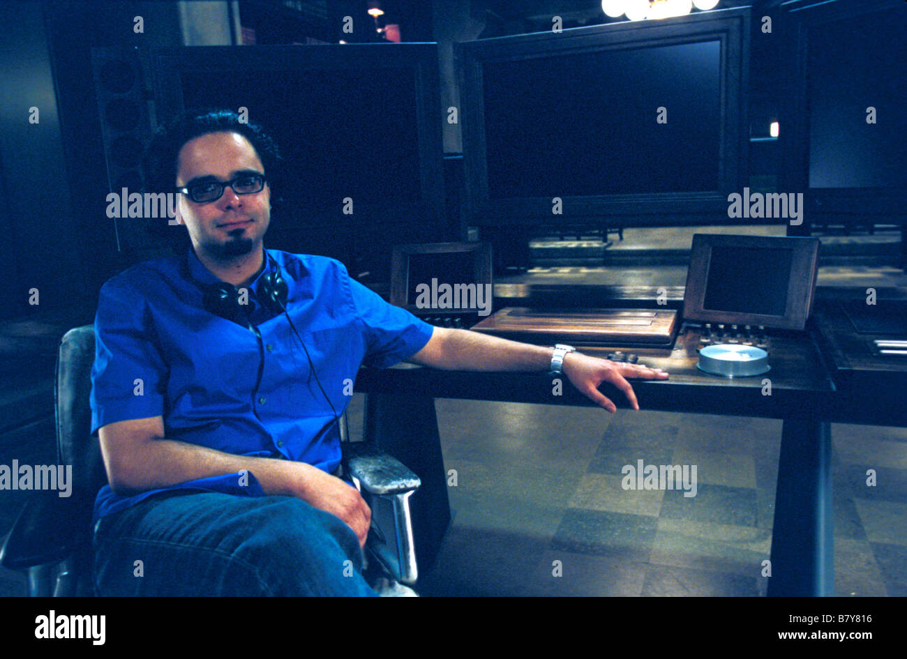 Omar naim hi-res stock photography and images - Alamy