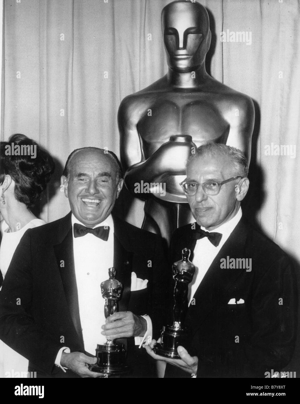 George cukor oscars 1965 hi-res stock photography and images - Alamy