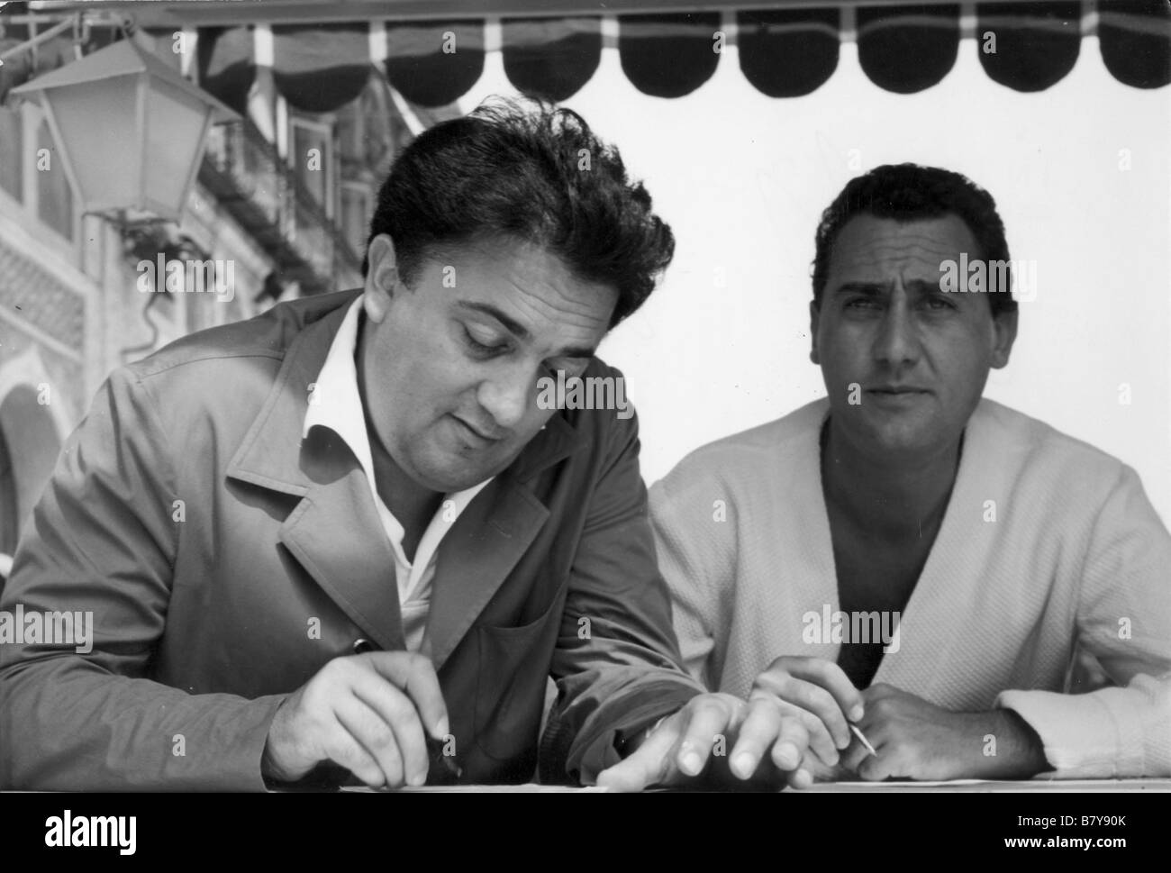 Alberto sordi federico fellini Black and White Stock Photos & Images ...