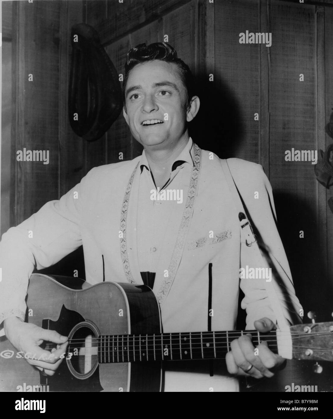 Johnny Cash in the TV Series "Ranch Party" 1957 USA Stock Photo - Alamy
