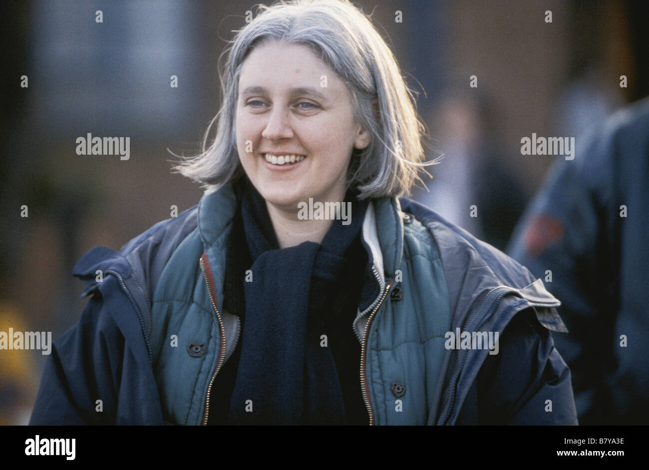 Shona auerbach shona auerbach shooting picture hi-res stock photography ...