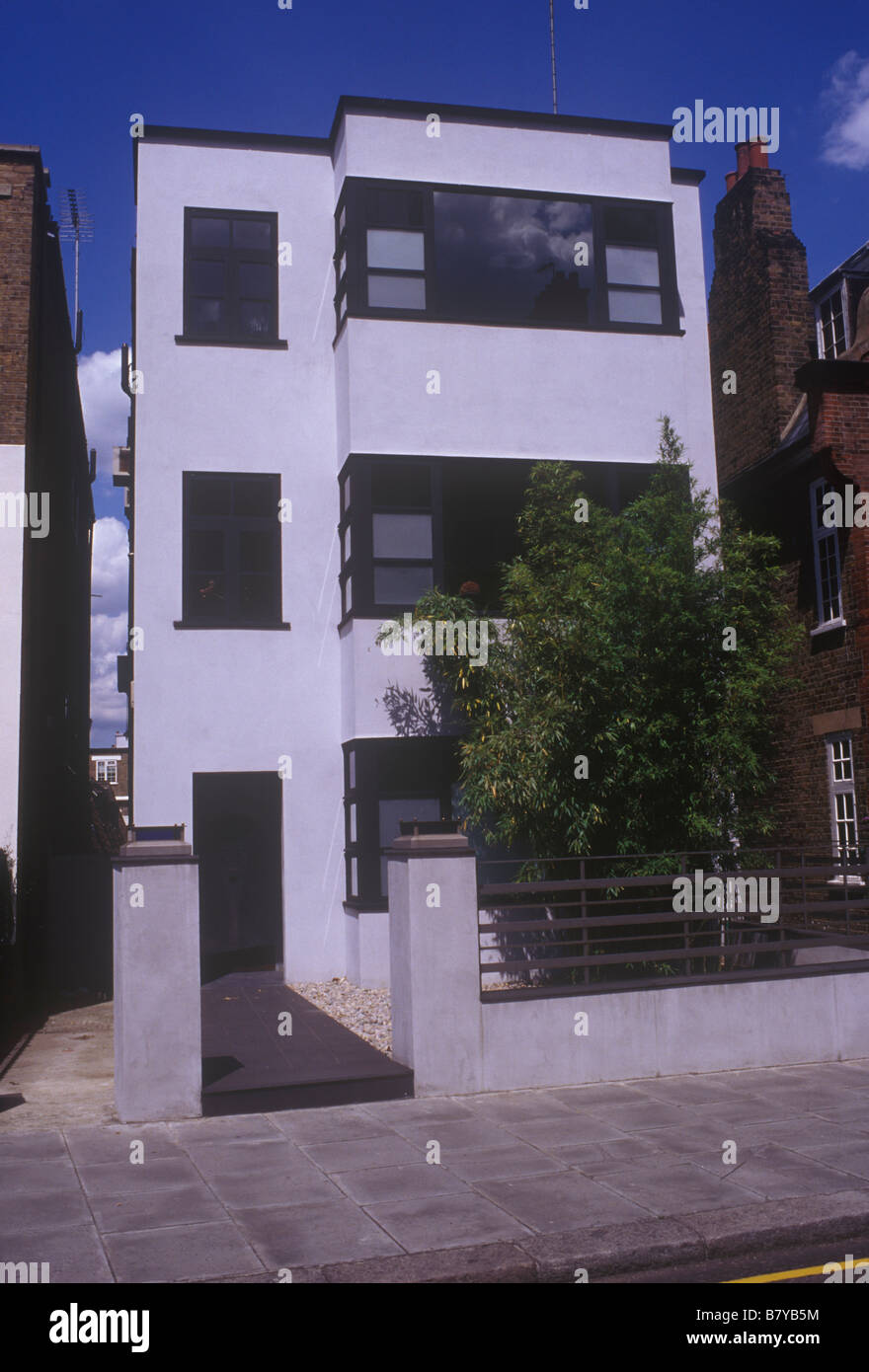 Chelsea London SW3 Modernised detached town house originally 1930s ...