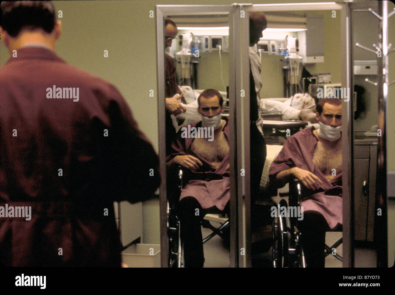 Face/Off Year: 1997 USA Nicolas Cage Director: John Woo Stock Photo - Alamy